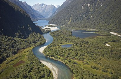 14 Day Southern Highlights & Milford Track | NZ Tour